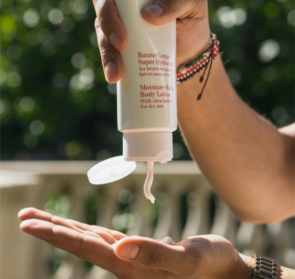 Use Adaptive Skin Care to have year-round healthy skin - Dermidia